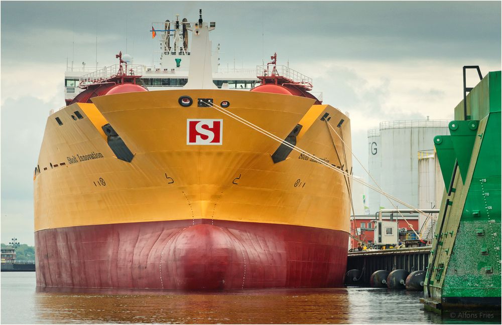 Die "STOLT INNOVATION" im Kieler Nordhafen Foto & Bild | rot ...