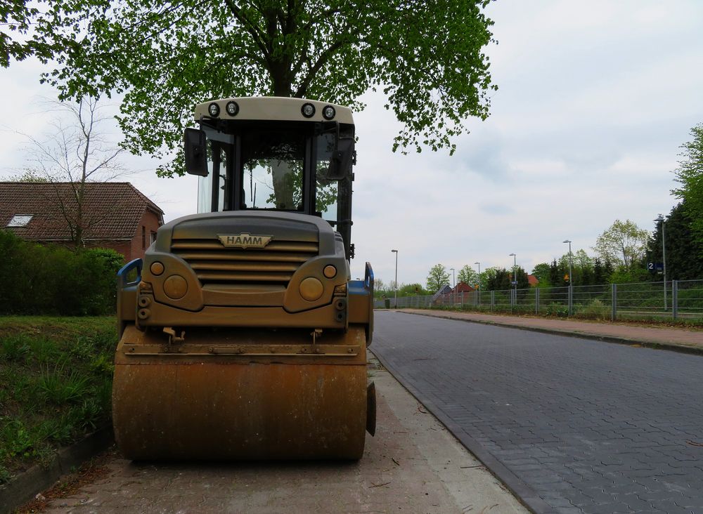 die Straße ist fast fertig ... Foto & Bild | dokumentation ...