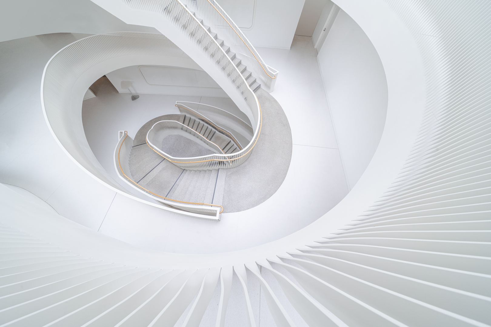 die Treppe Foto & Bild | architektur, profanbauten, museum Bilder auf ...