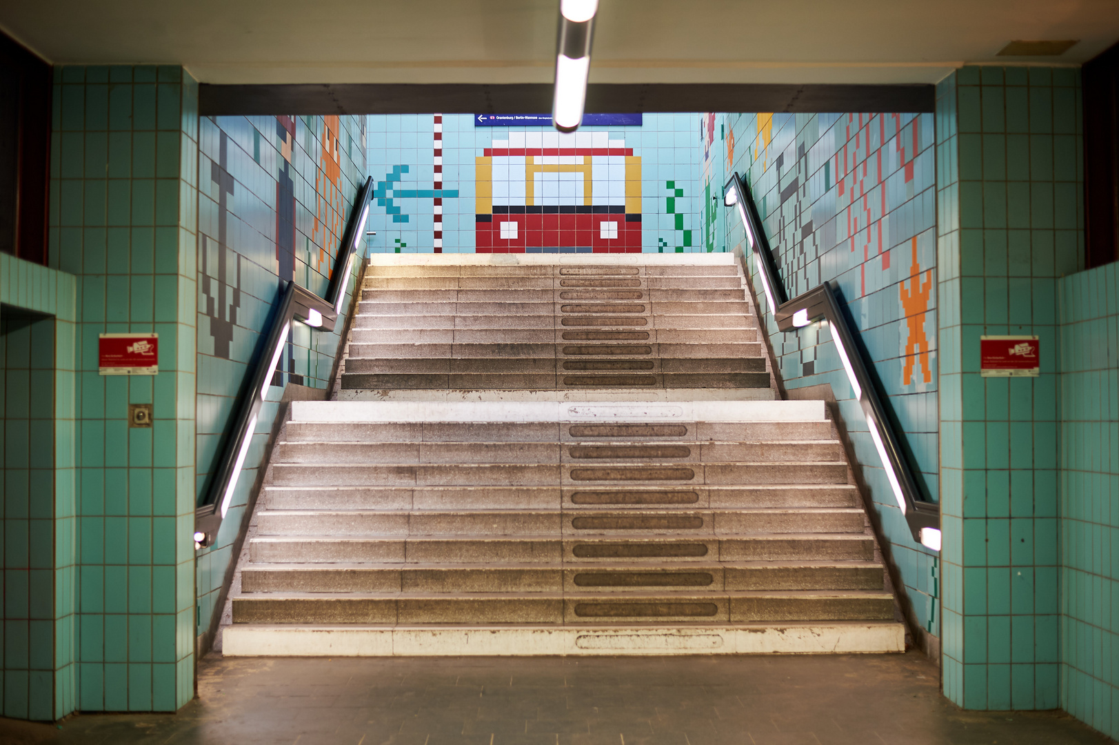 Die Treppe Foto & Bild | berlin, straße, architektur Bilder auf ...