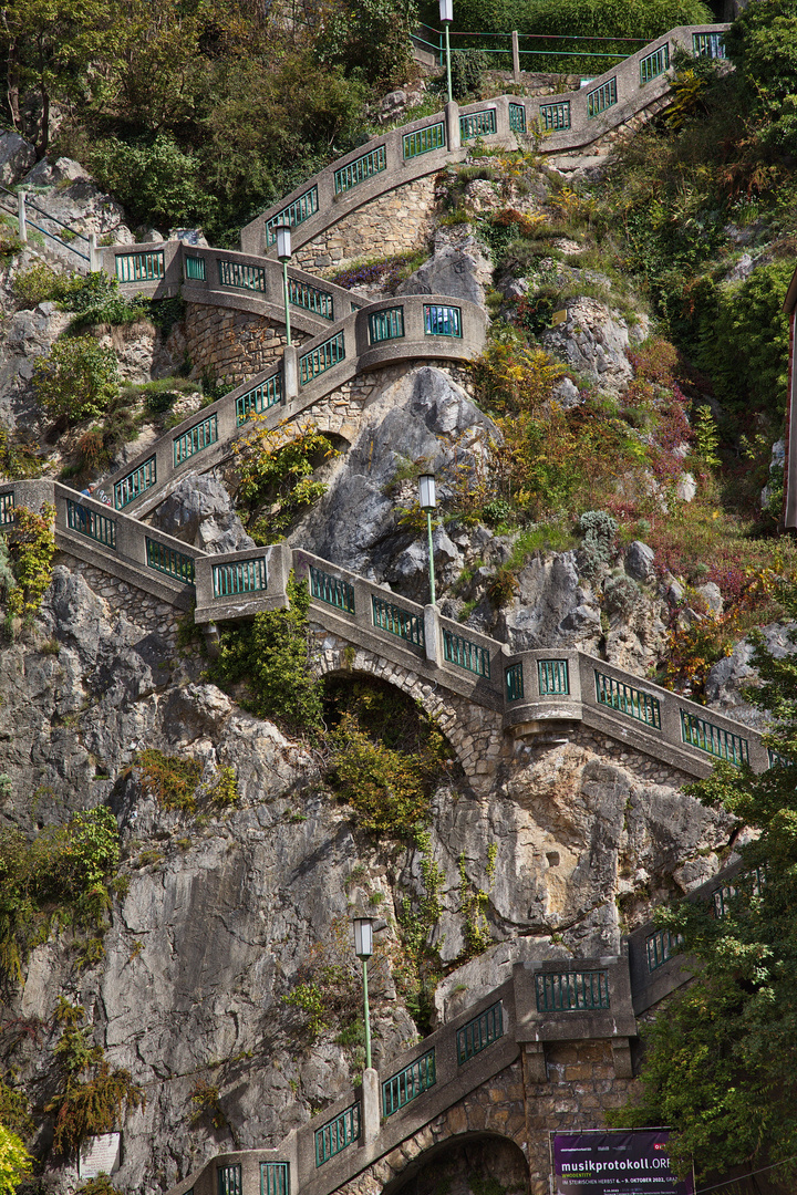 Die Treppe hinauf zum Schloßberg in Graz Foto & Bild | architektur ...