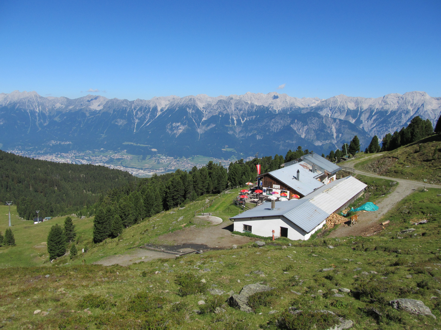 Die Tulfein Alm unterhalb des Glungezers in den Tuxer Alpen Foto & Bild ...