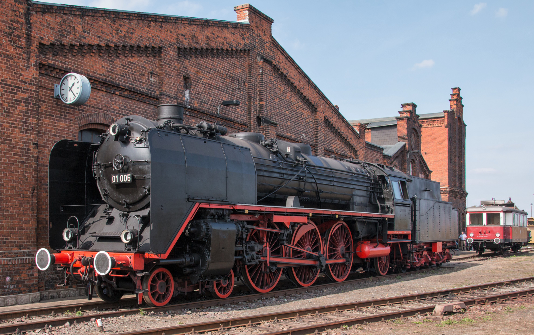 Die Urgroßmutter... Foto & Bild | architektur, industrie, eisenbahn ...