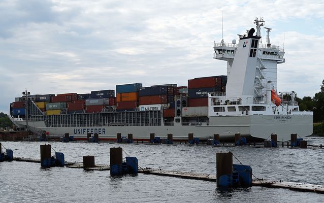 Containerschiffe Bilder & Fotos