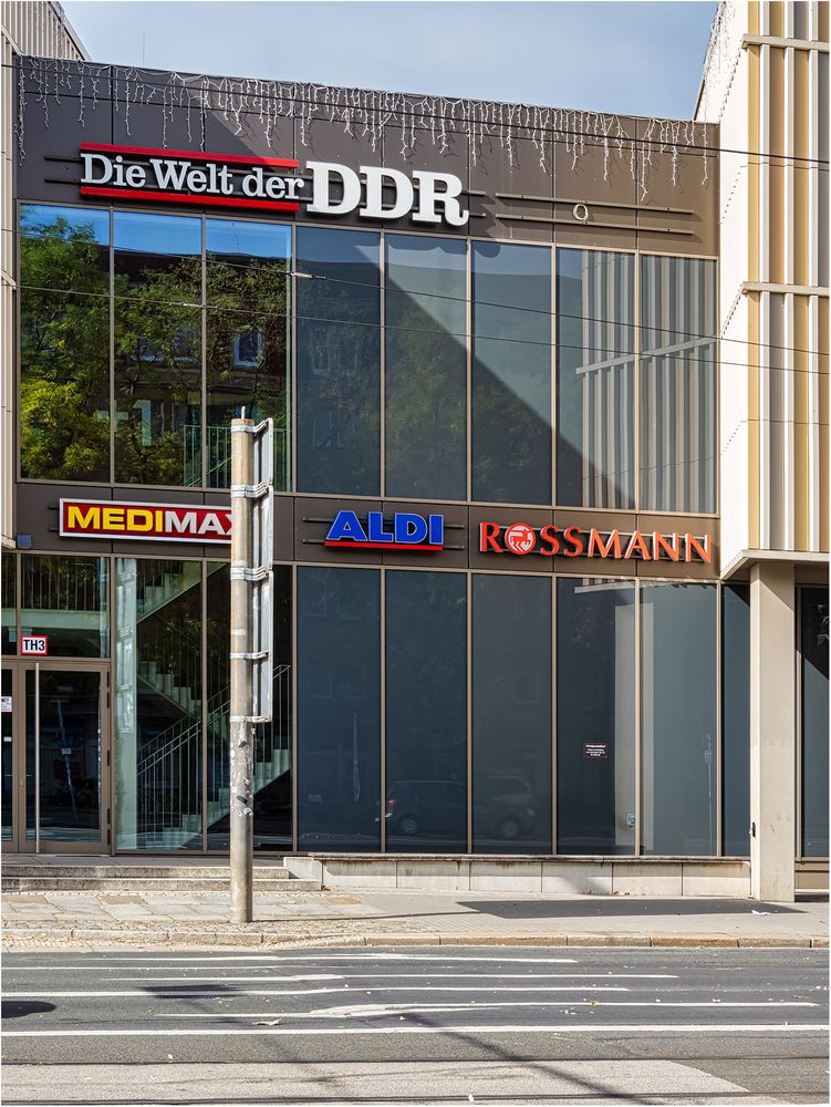 Die Welt der DDR..... Foto & Bild | street, world, wasser Bilder auf fotocommunity