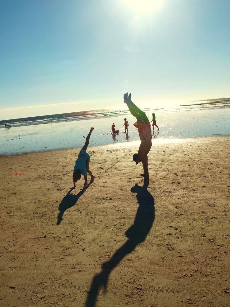 die Welt steht Kopf Foto & Bild | menschen, street, youth Bilder auf fotocommunity