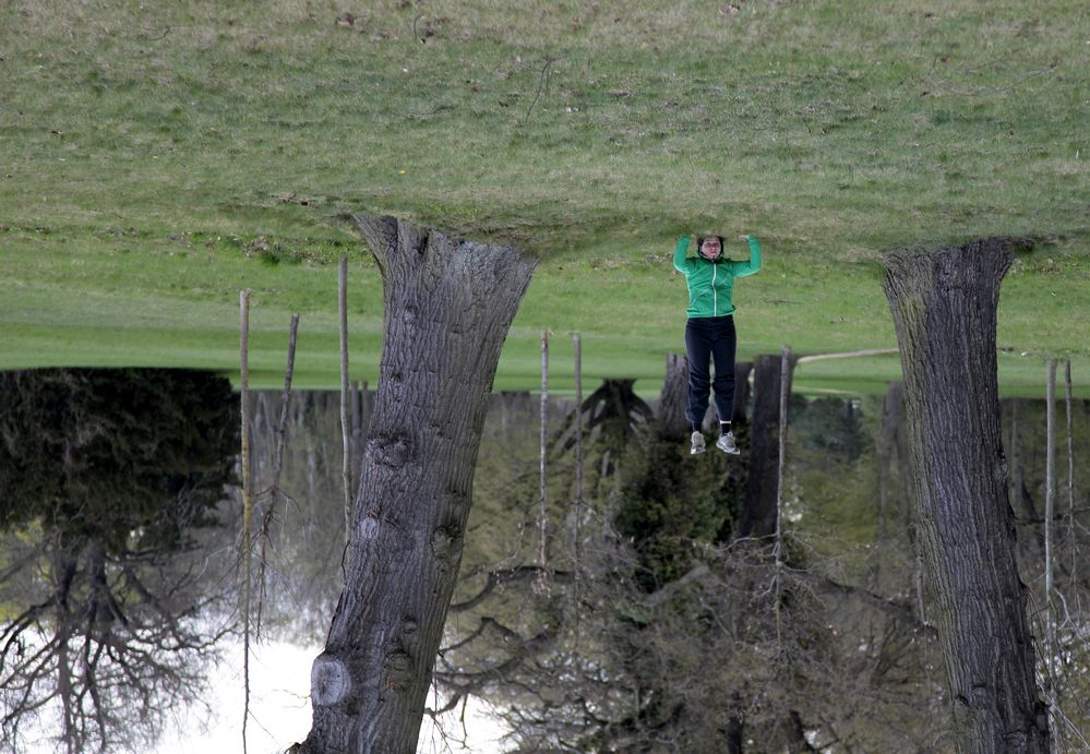 Die Welt steht Kopf! Foto & Bild | erwachsene menschen, menschen Bilder auf fotocommunity