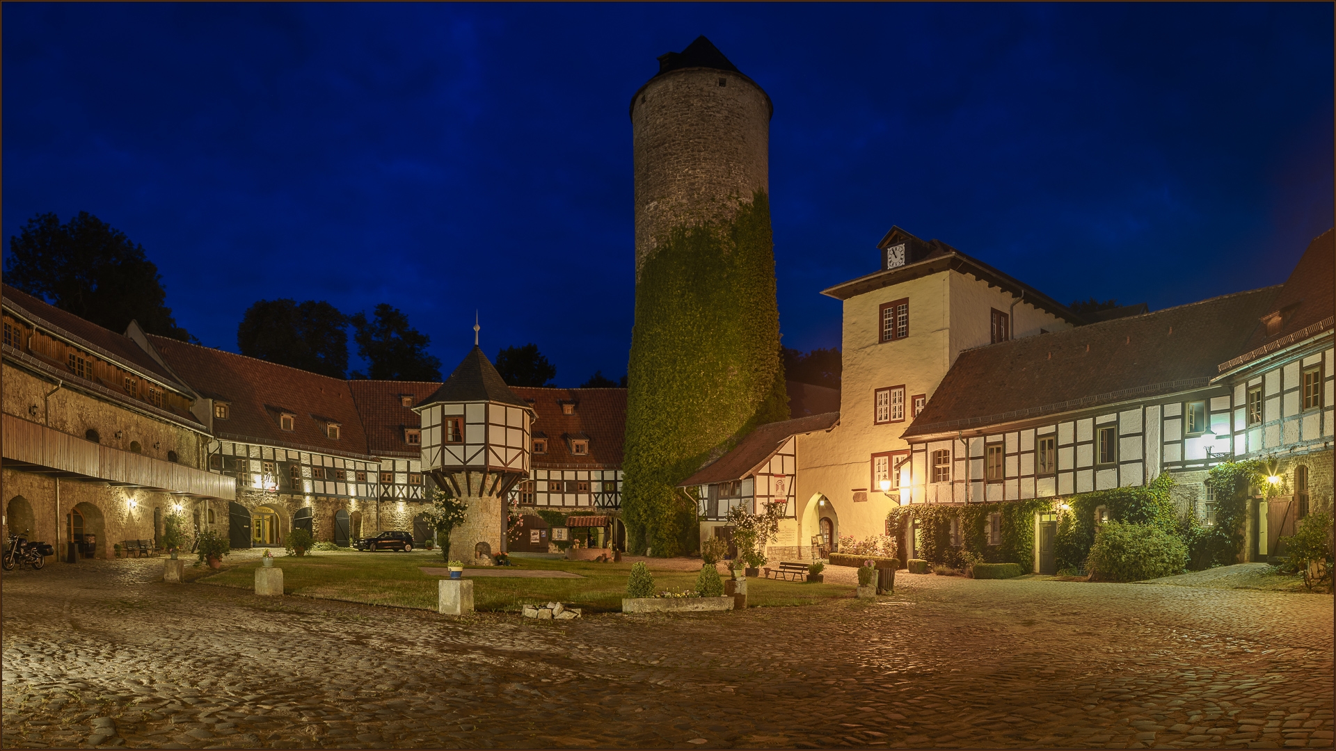 Die Westerburg Foto & Bild | architektur, usertreffen+veranstaltungen ...