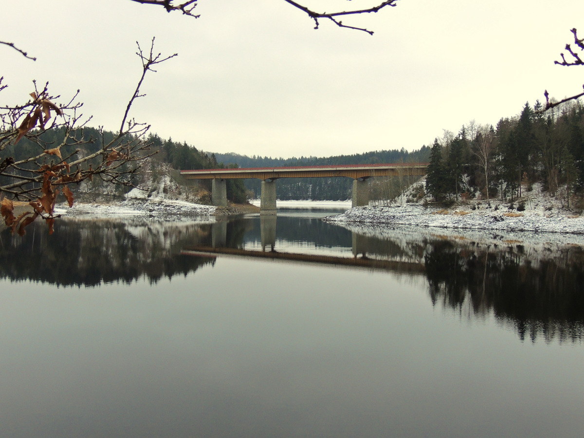 Die Wetterabrücke über den Bleilochstausee Foto & Bild | architektur ...