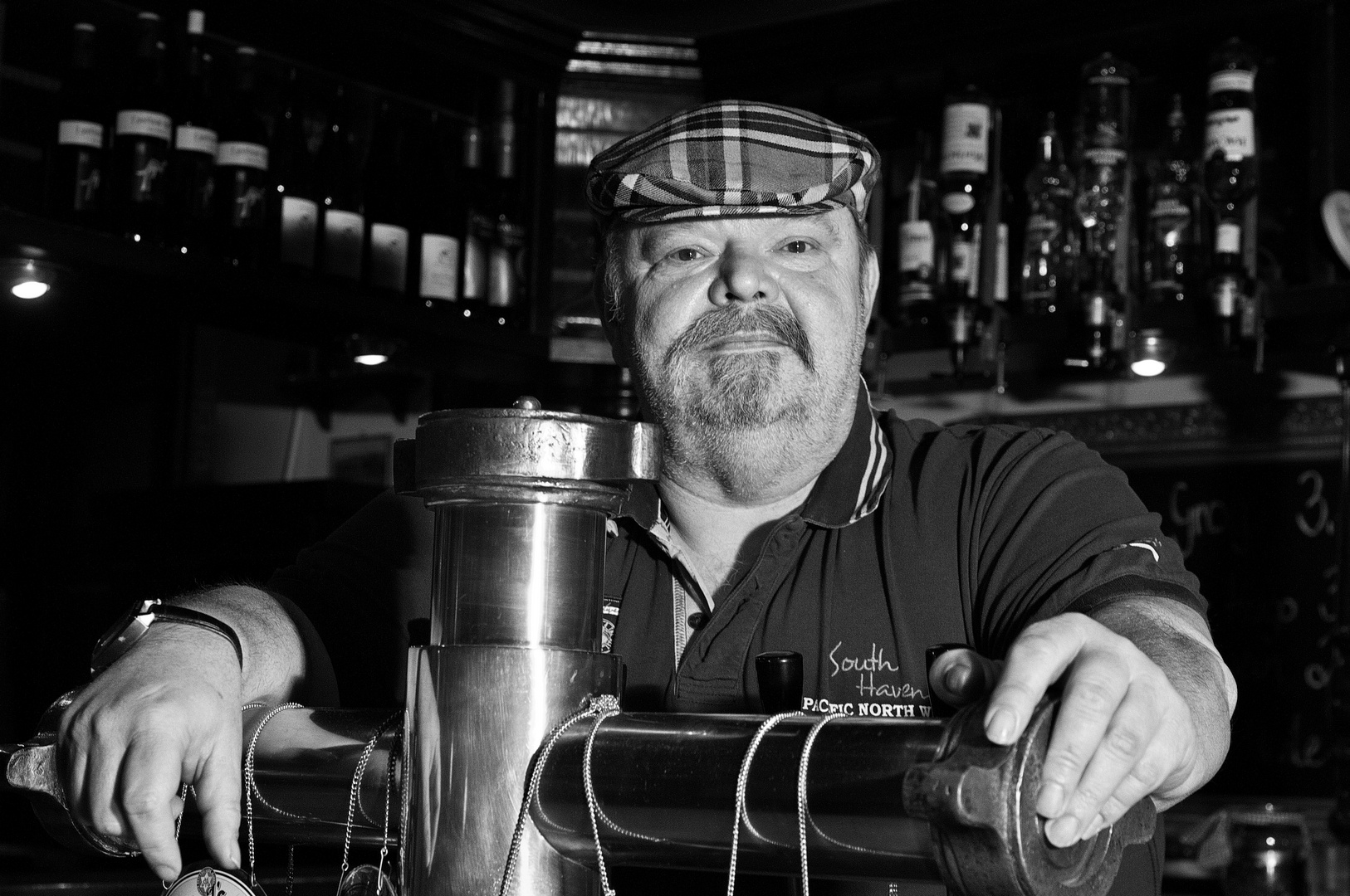 Dieser Wirt ist echt Foto & Bild | portrait, portraitfotografie männer ... Dieser Wirt ist echt Foto & Bild | portrait, portraitfotografie männer ...
