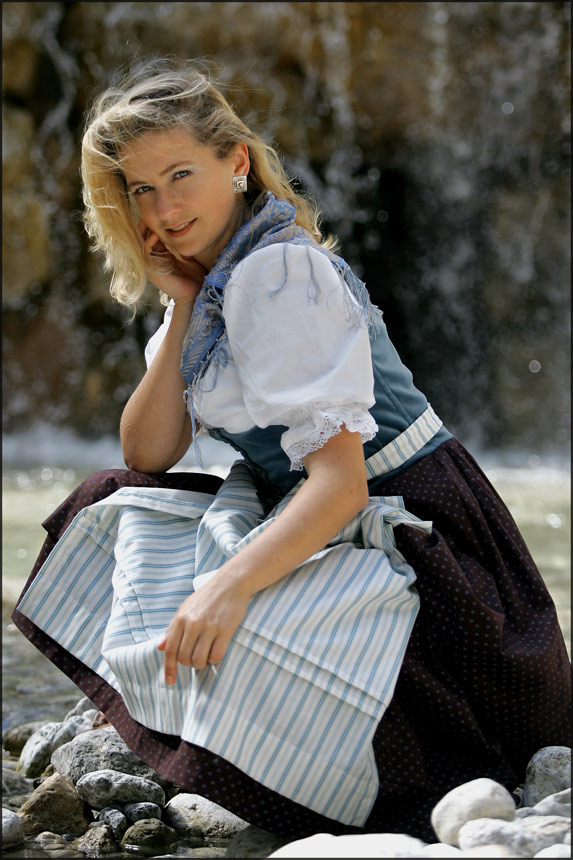 - Dirndl - Foto & Bild | fashion, outdoor, frauen Bilder auf fotocommunity