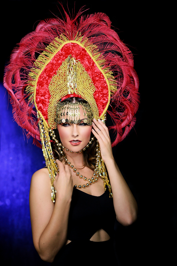 Diva Foto & Bild | fashion, indoor, frauen Bilder auf fotocommunity