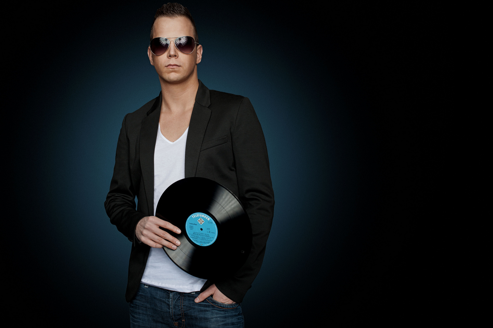 DJ Dany Leon Foto & Bild | portrait, portraitfotografie männer, studio ...