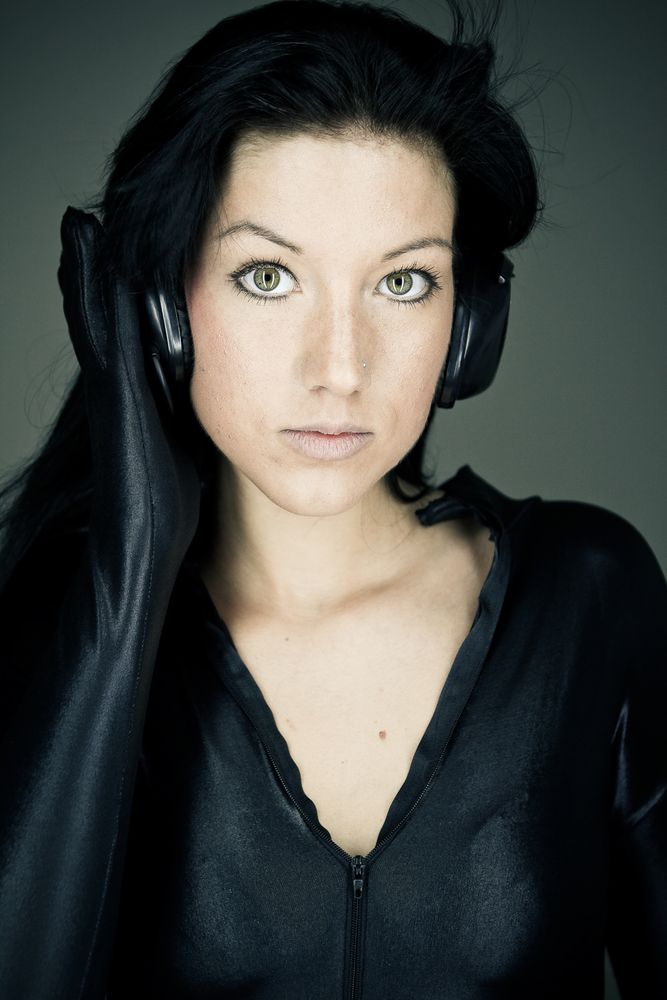 DJane Foto & Bild | portrait, portrait frauen, indoor Bilder auf ...