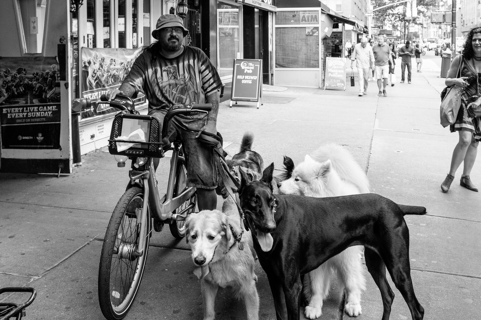 Dog sitter Foto Bild Street Usa Dokumentation Bilder Auf dog-sitter-foto-bild-street-usa-dokumentation-bilder-auf