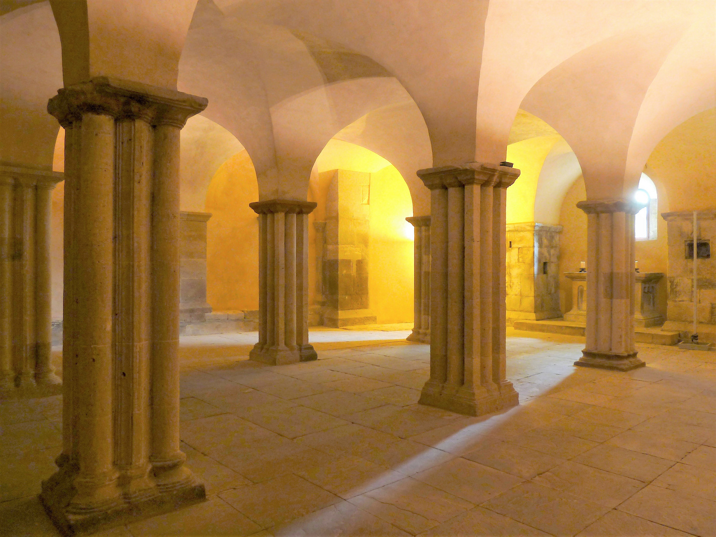 Dom_Merseburg_Krypta Foto & Bild | architektur, sakralbauten, innenansichten kirchen Bilder auf ...