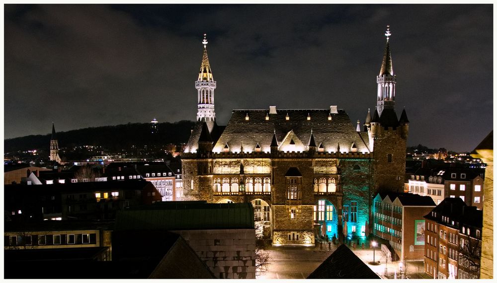 Domperperspektive Aachen Foto & Bild | architektur, architektur bei nacht, stadtlandschaft ...