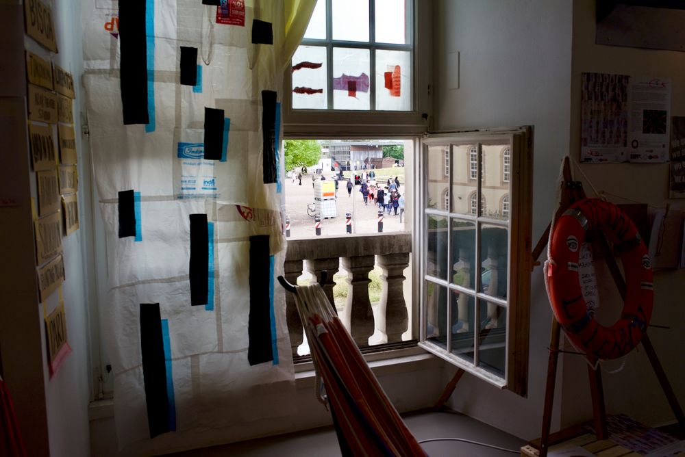 Donnerstag mit Durchblick 15.09.2022 Aus der documenta auf die documenta Foto & Bild ...