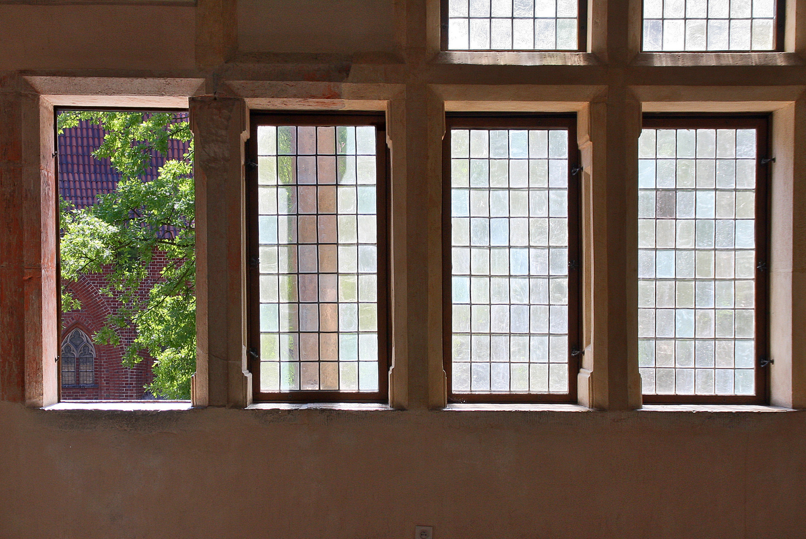 Donnerstag mit Durchblick.... Foto & Bild | spezial, fenster, reisen Bilder auf fotocommunity