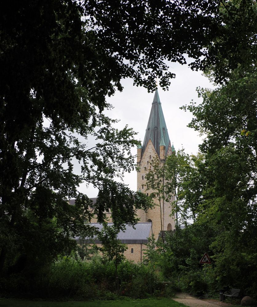 Donnerstag mit Durchblick… Foto & Bild | architektur, paderborn, durchblick Bilder auf fotocommunity