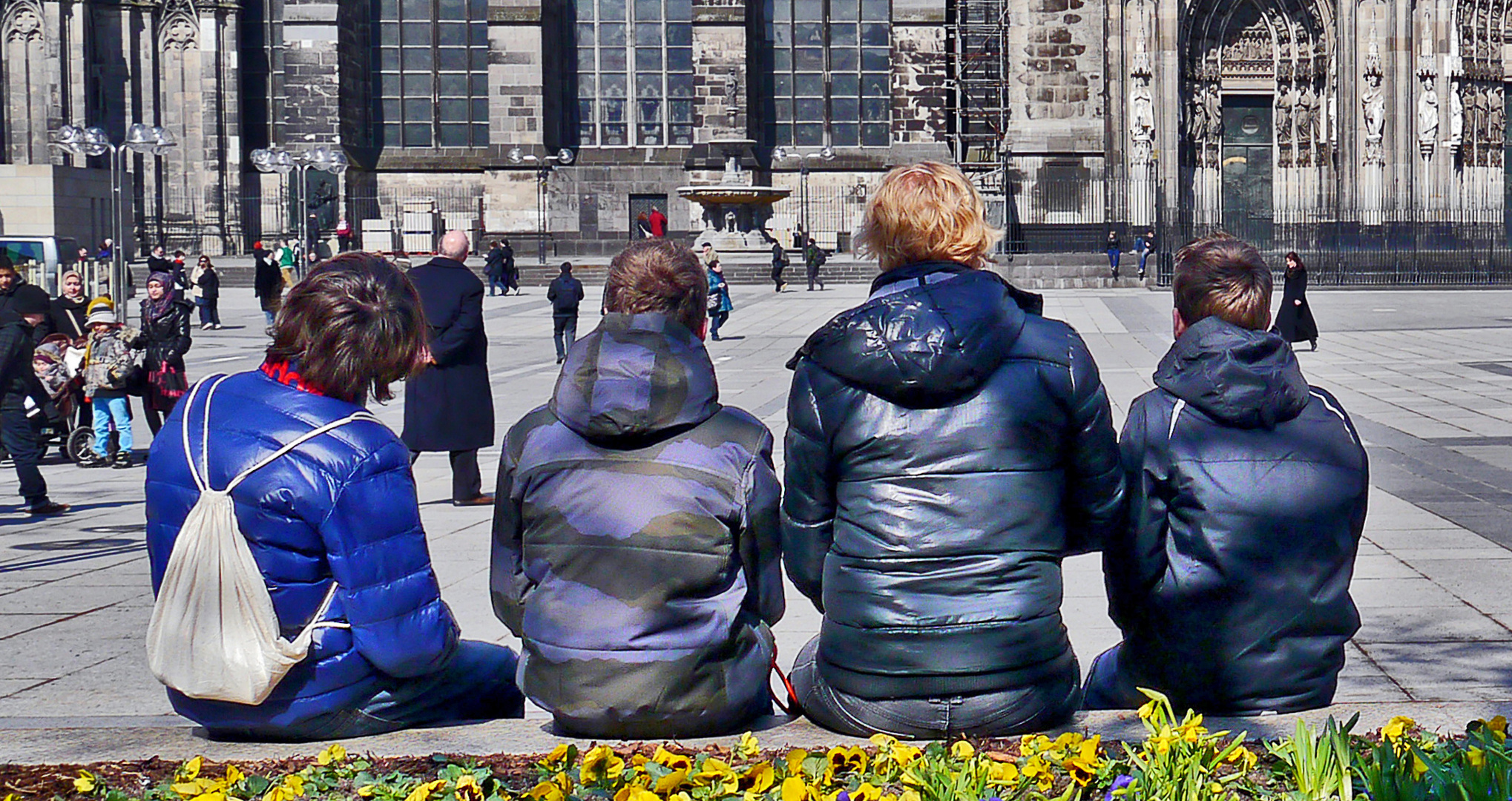 Donnerstag mit Durchblick.... Foto & Bild | streetfotografie mit menschen, projekte, 4 ...