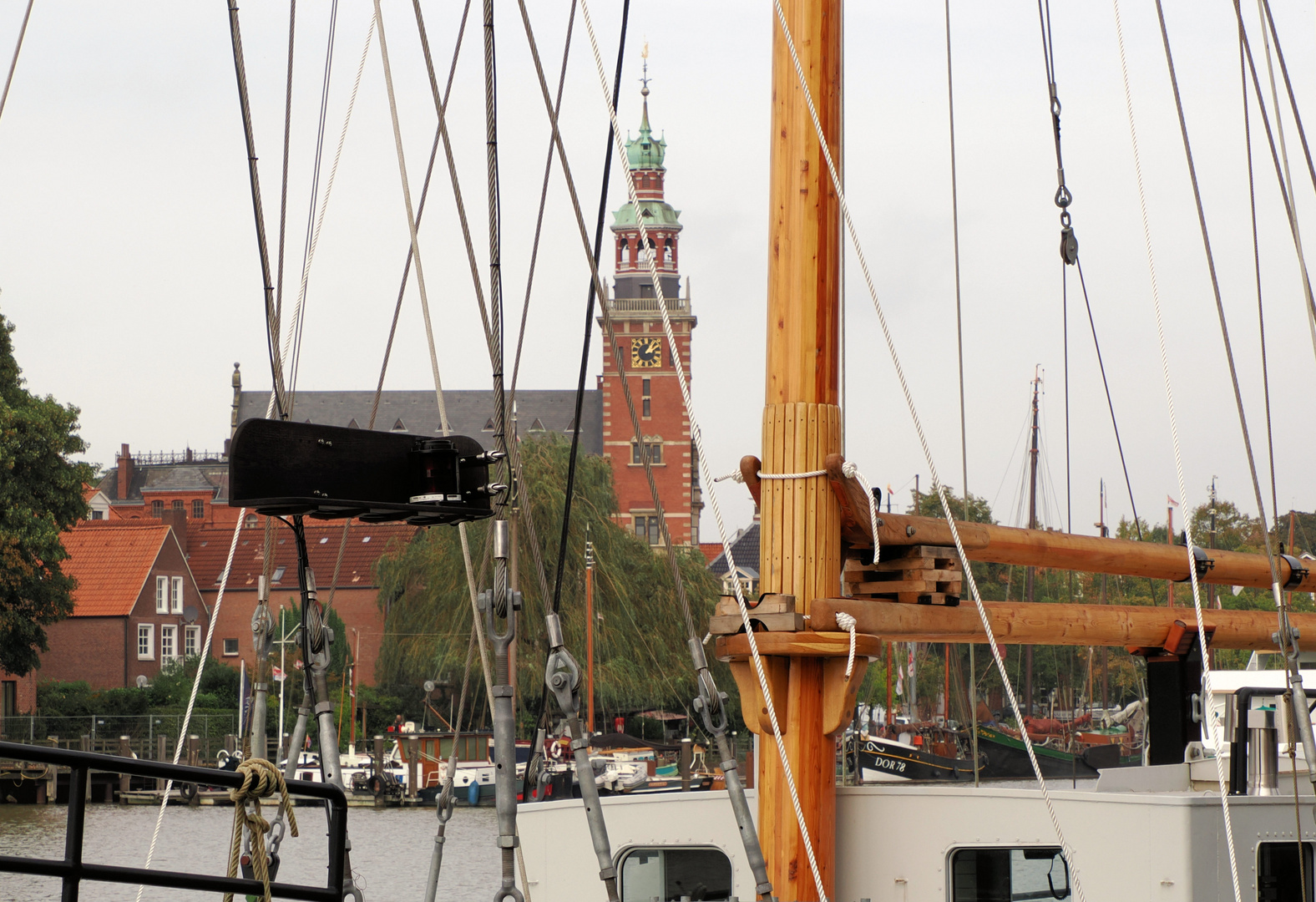 Donnerstag mit Durchblick.. Foto & Bild | fotos, spezial, leer Bilder auf fotocommunity