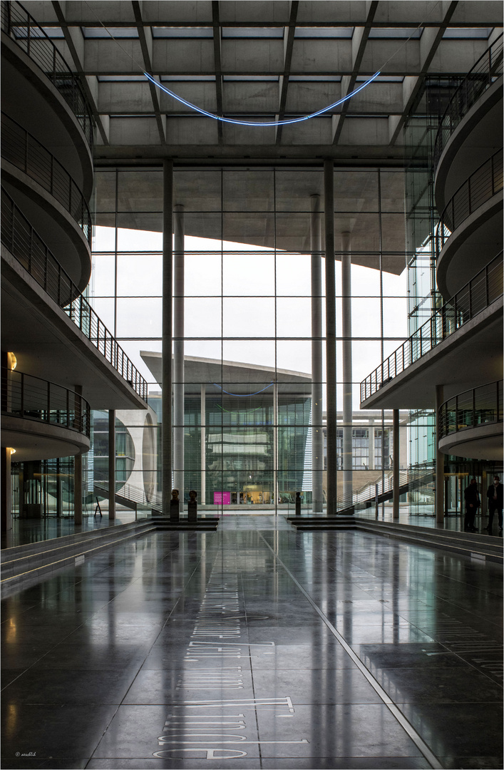 Donnerstag mit Durchblick Foto & Bild | berlin, architektur, deutschland Bilder auf fotocommunity