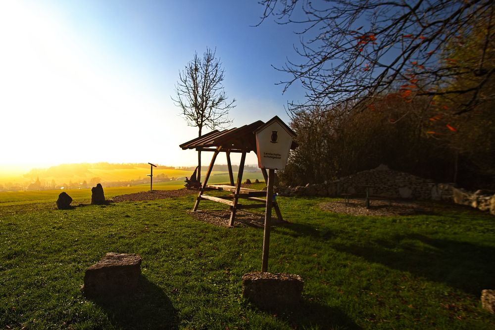 Donnerstag mit Durchblick - Durch- und Weiblick am Mittelpunkt von Deutschland nahe Flinsberg ...