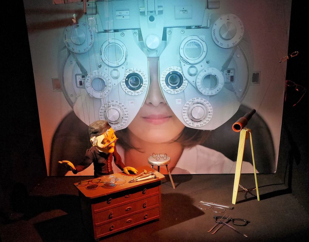 Donnerstag mit Durchblick Foto & Bild | stillleben, projekte, holzfiguren Bilder auf fotocommunity