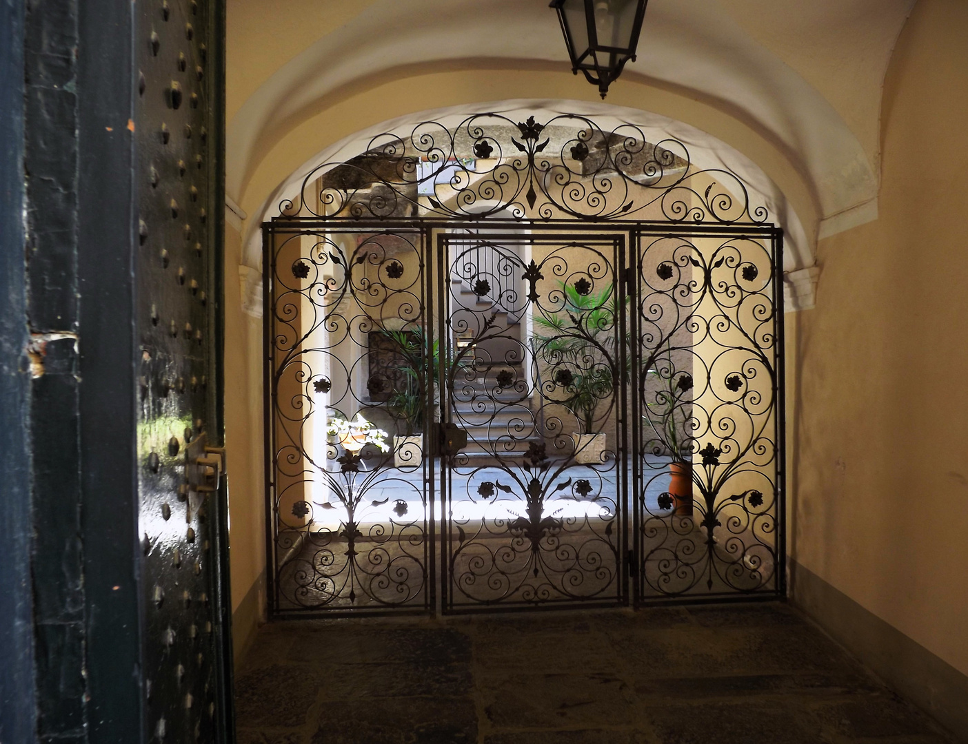 DONNERSTAG mit DURCHBLICK Foto & Bild | italy, street, world Bilder auf fotocommunity