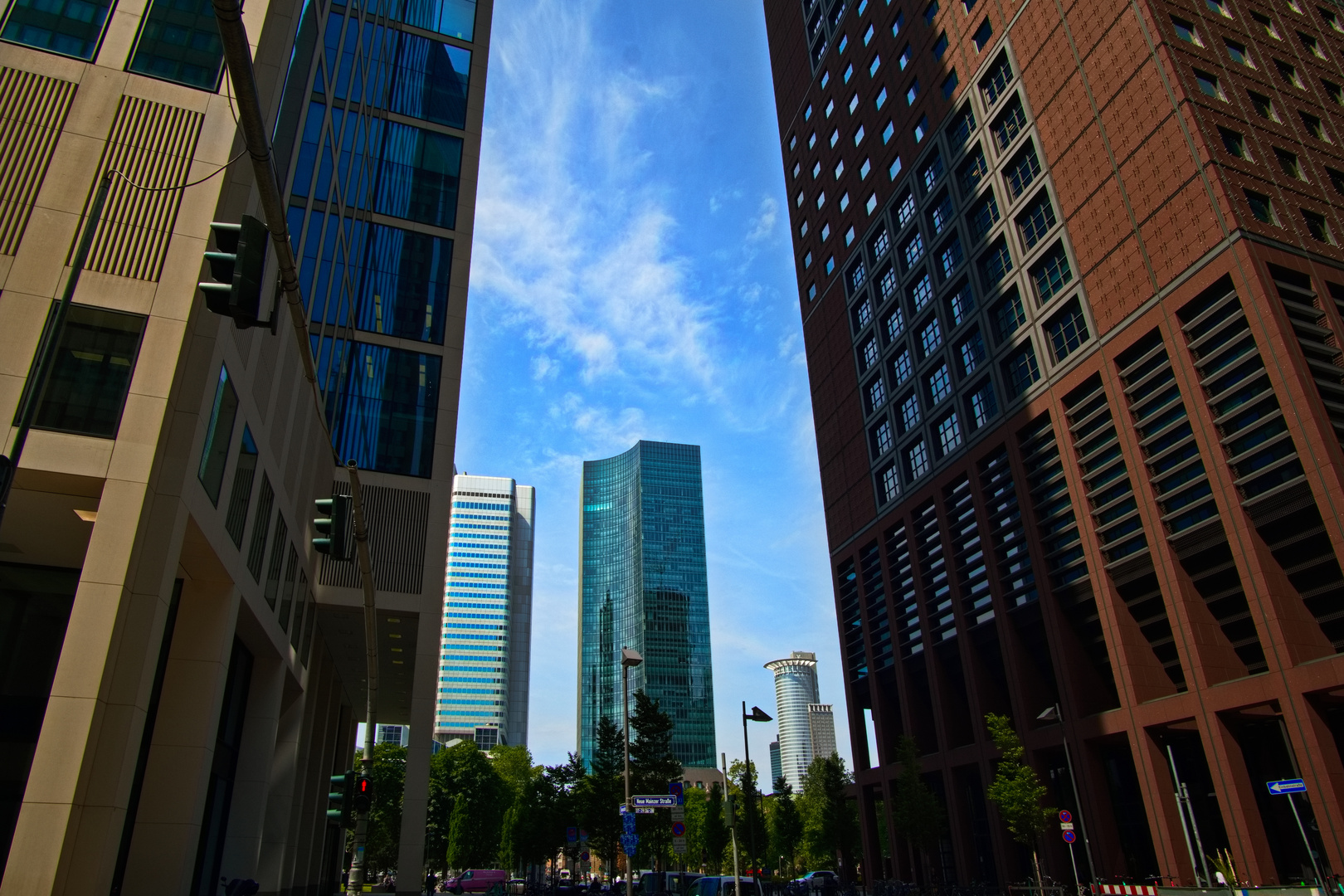 Donnerstag mit Durchblick - Frankfurter Durchblicke Foto & Bild | architektur, deutschland ...