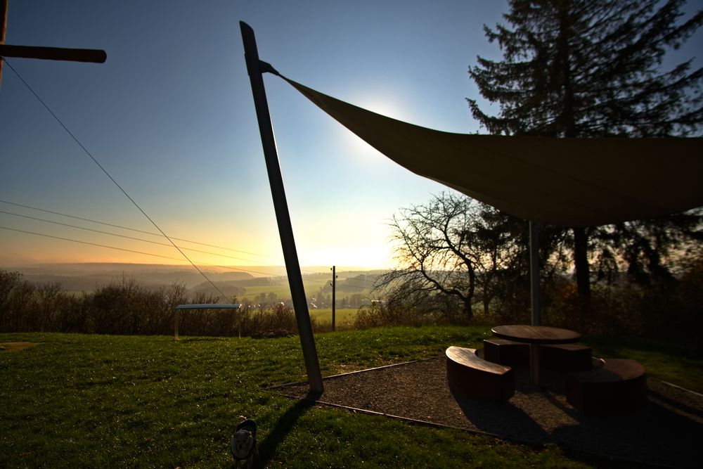Donnerstag mit Durchblick - Oberer Durch- und Weiblick am Mittelpunkt von Deutschland nahe ...