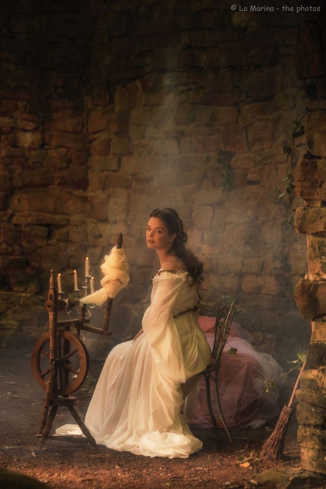 Dornröschen wartet Foto & Bild | szene, fantasy, portfolio Bilder auf ...