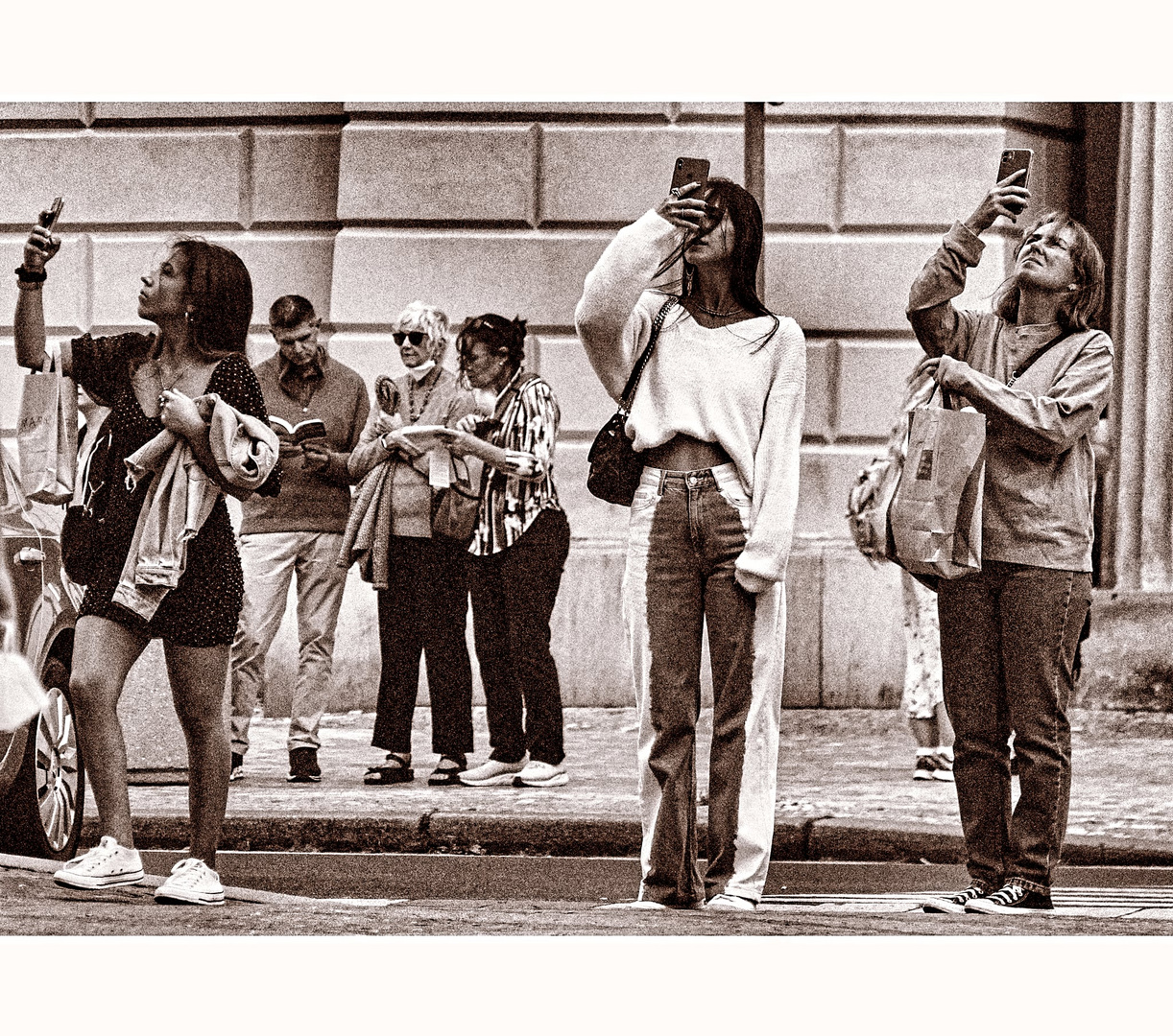 Downtown people Foto & Bild | streetfotografie mit menschen, kommunikation; grafik; szenen ...