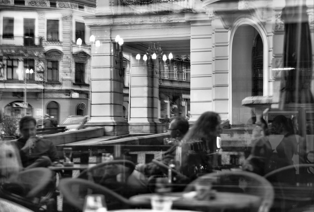 Downtown People - Inside & Outside Foto & Bild | people, street ...