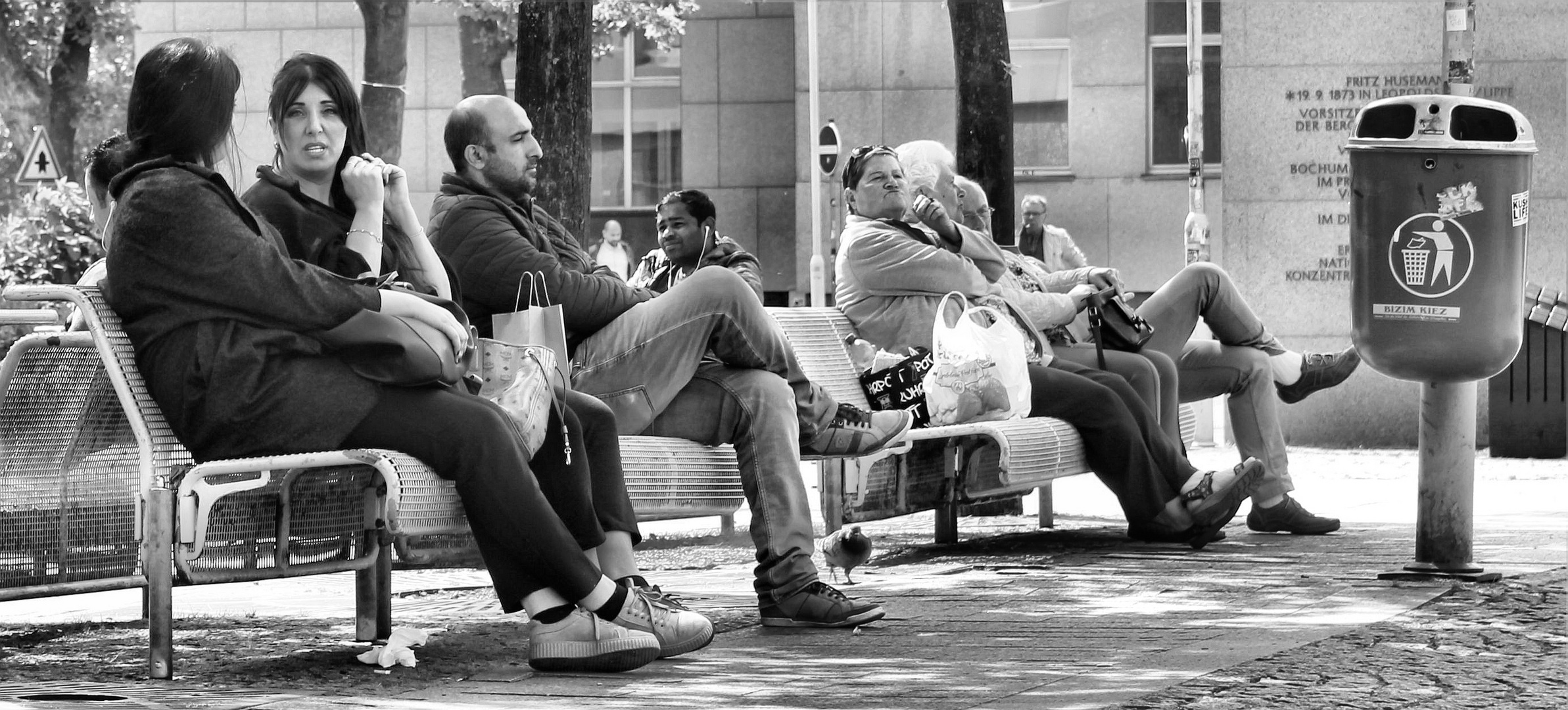 Downtown People - Telling Stories II Foto & Bild | erwachsene, streetfotografie mit menschen ...