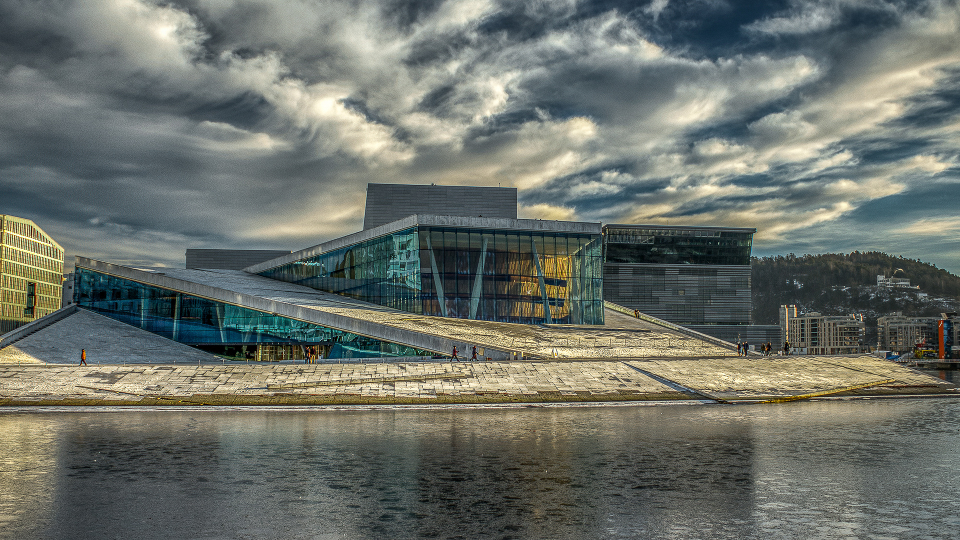 Dramatic Opera Scene by Tony Foto & Bild | architektur, europe ...