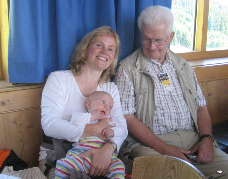 Drei Generationen Foto & Bild | erwachsene menschen, kinder und erwachsene, menschen Bilder auf ...