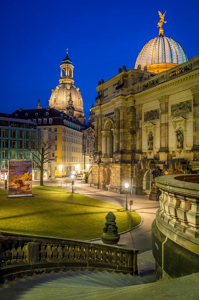 Dresden Barock trifft Moderne - Bild & Foto von AndreasP50 aus Blau ...