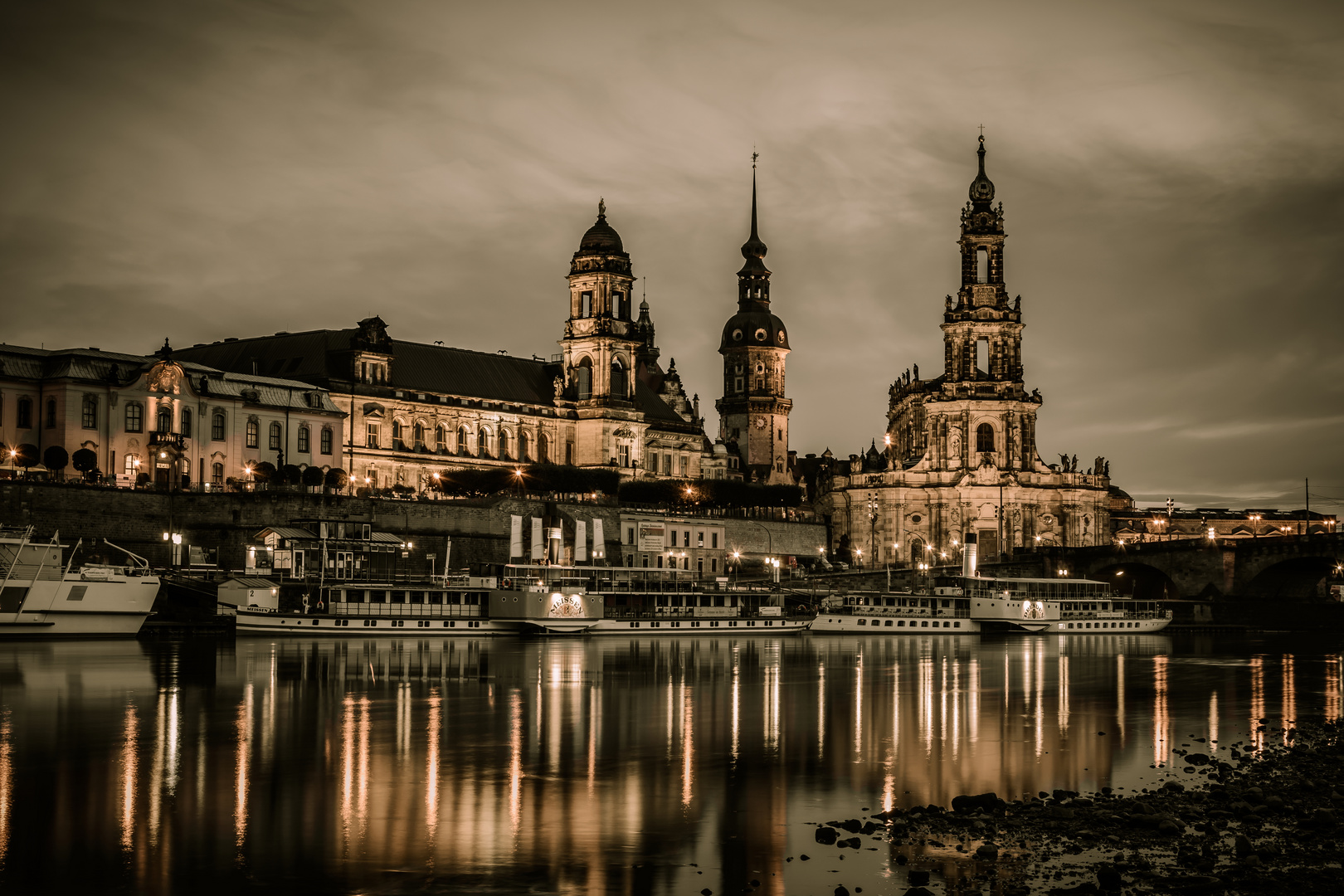 Dresden bei Nacht Foto & Bild | nacht, dresden, architektur Bilder auf ...