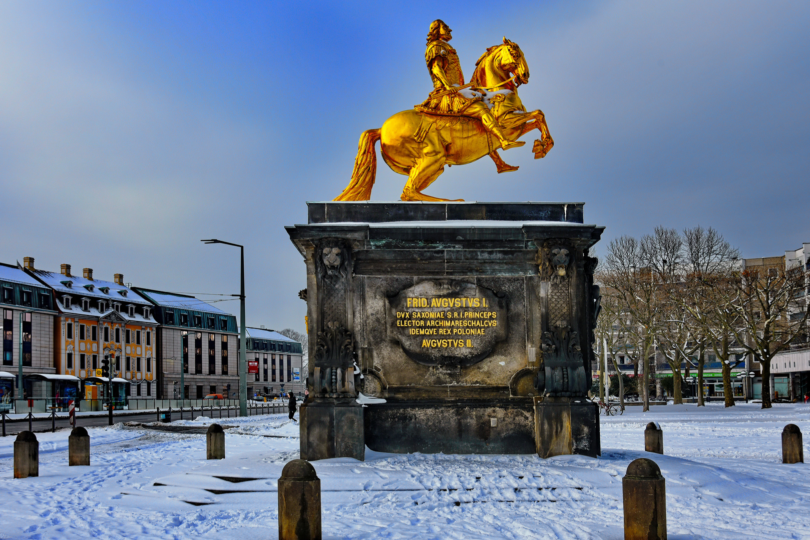 Dresden Goldener Reiter Foto & Bild | city, winter, schnee Bilder auf ...