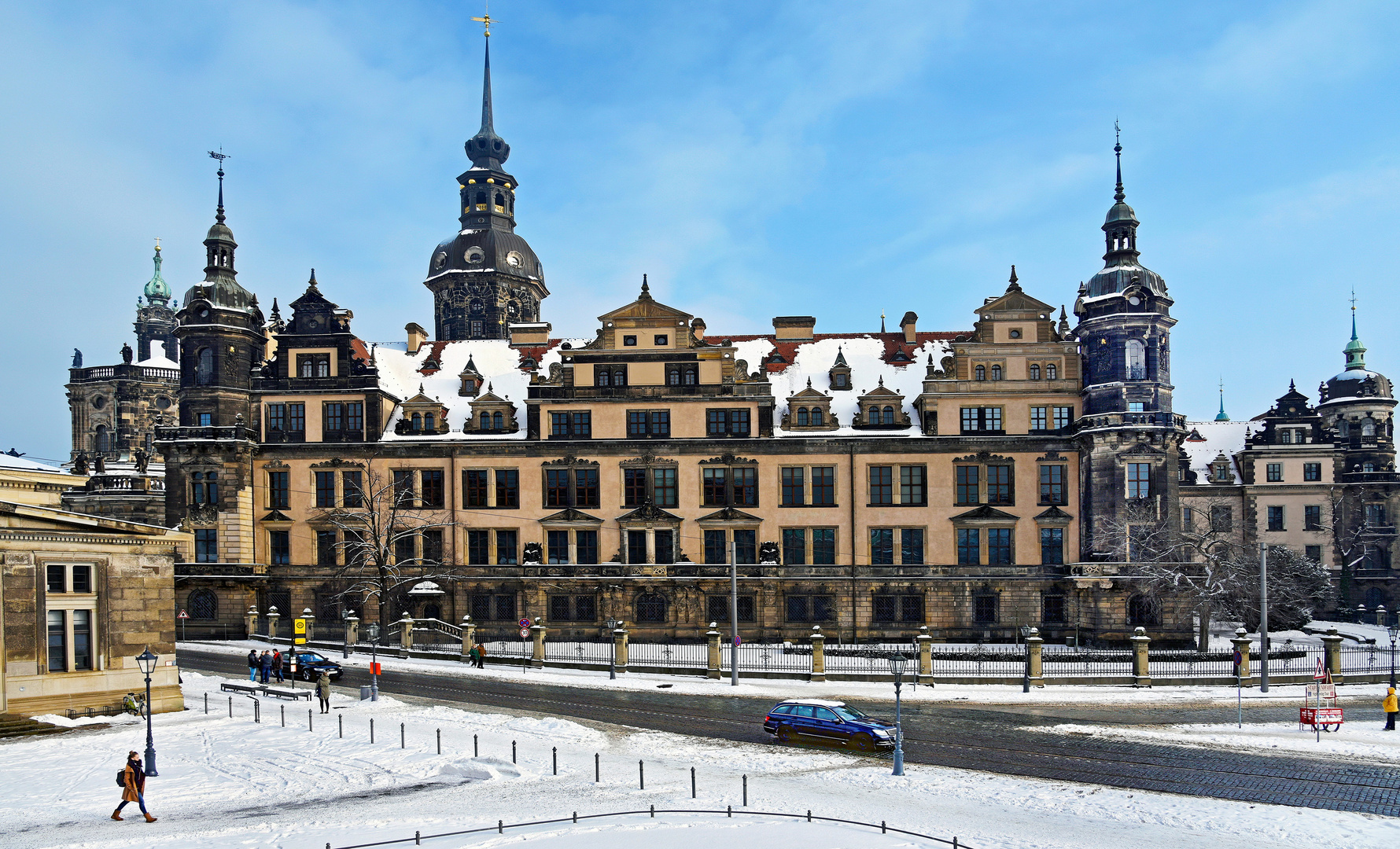 Dresden - Residenzschloss - Foto & Bild | schnee, fassaden ...