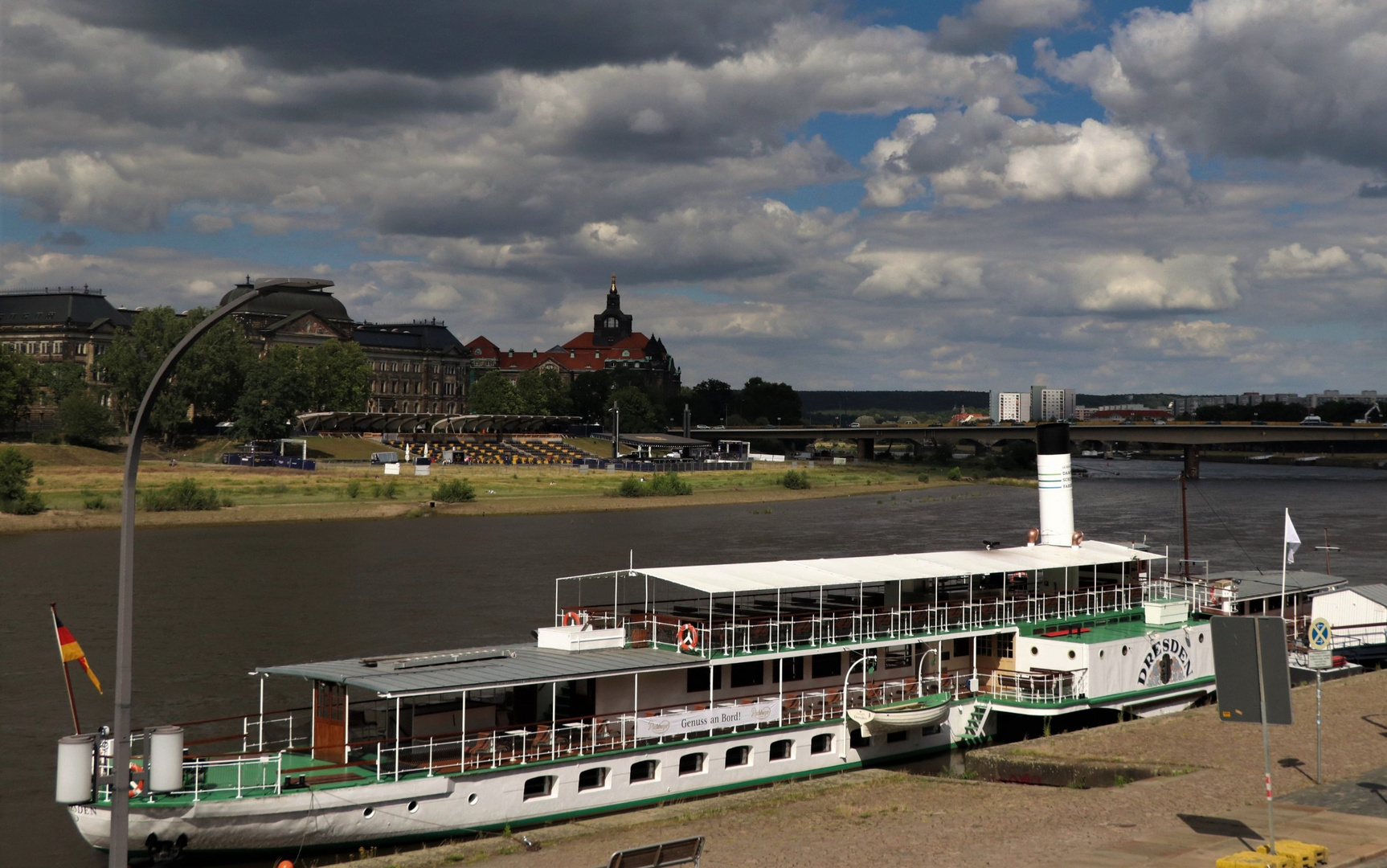 Dresdens Elbblick Foto & Bild | deutschland, europe, sachsen Bilder auf ...