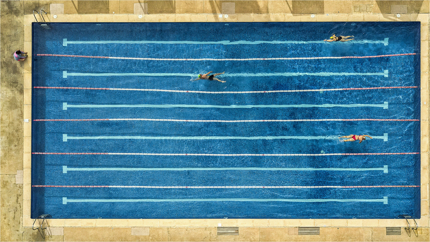 droning pool Foto & Bild | sport, spain, wasser Bilder auf fotocommunity
