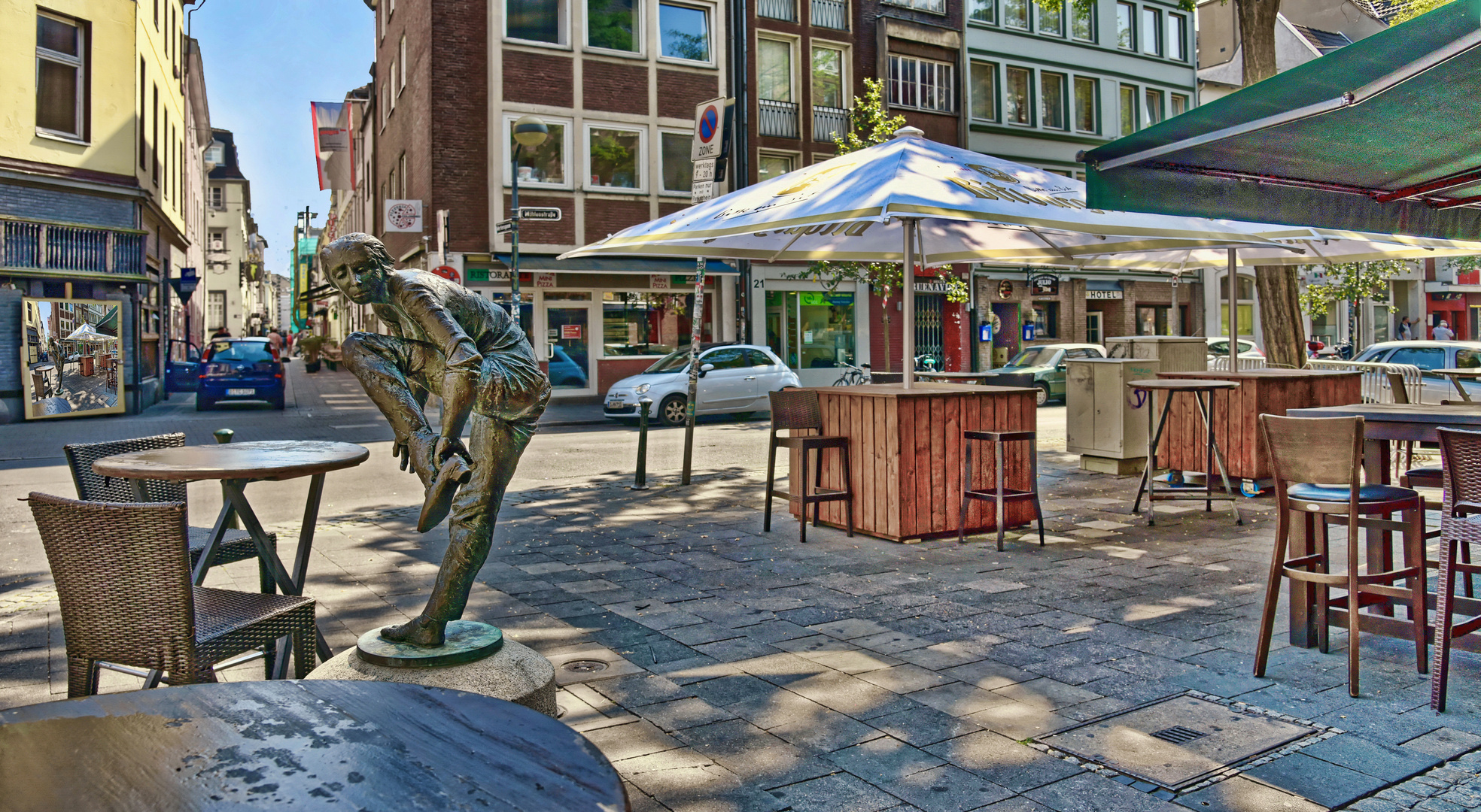 Düsseldorf - Spaziergang durch die Altstadt - Foto & Bild | world ...