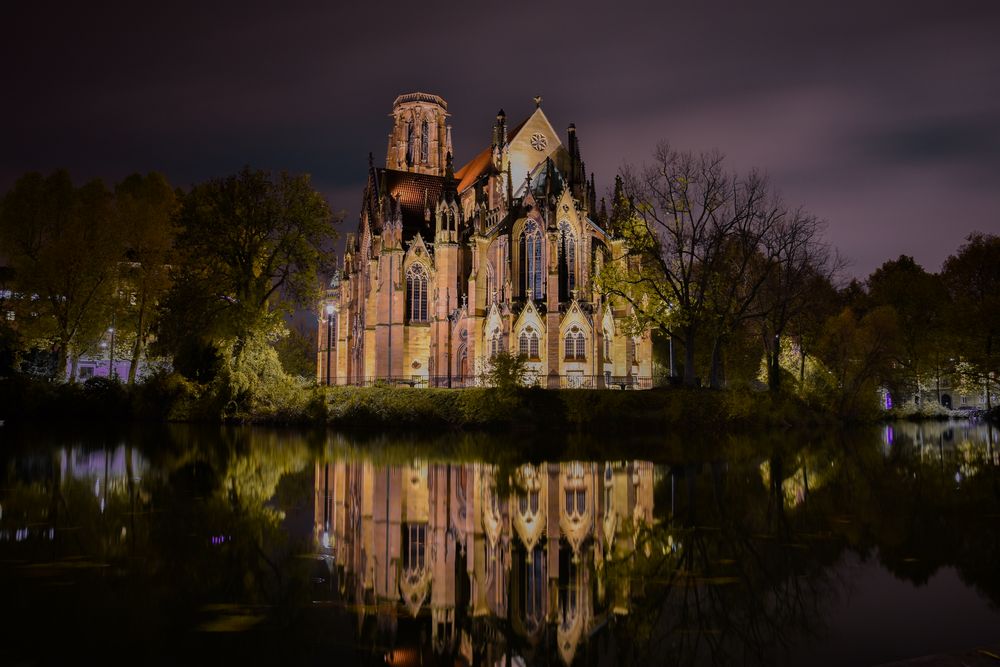 Düster Foto & Bild | architektur, architektur bei nacht, fotos Bilder auf fotocommunity