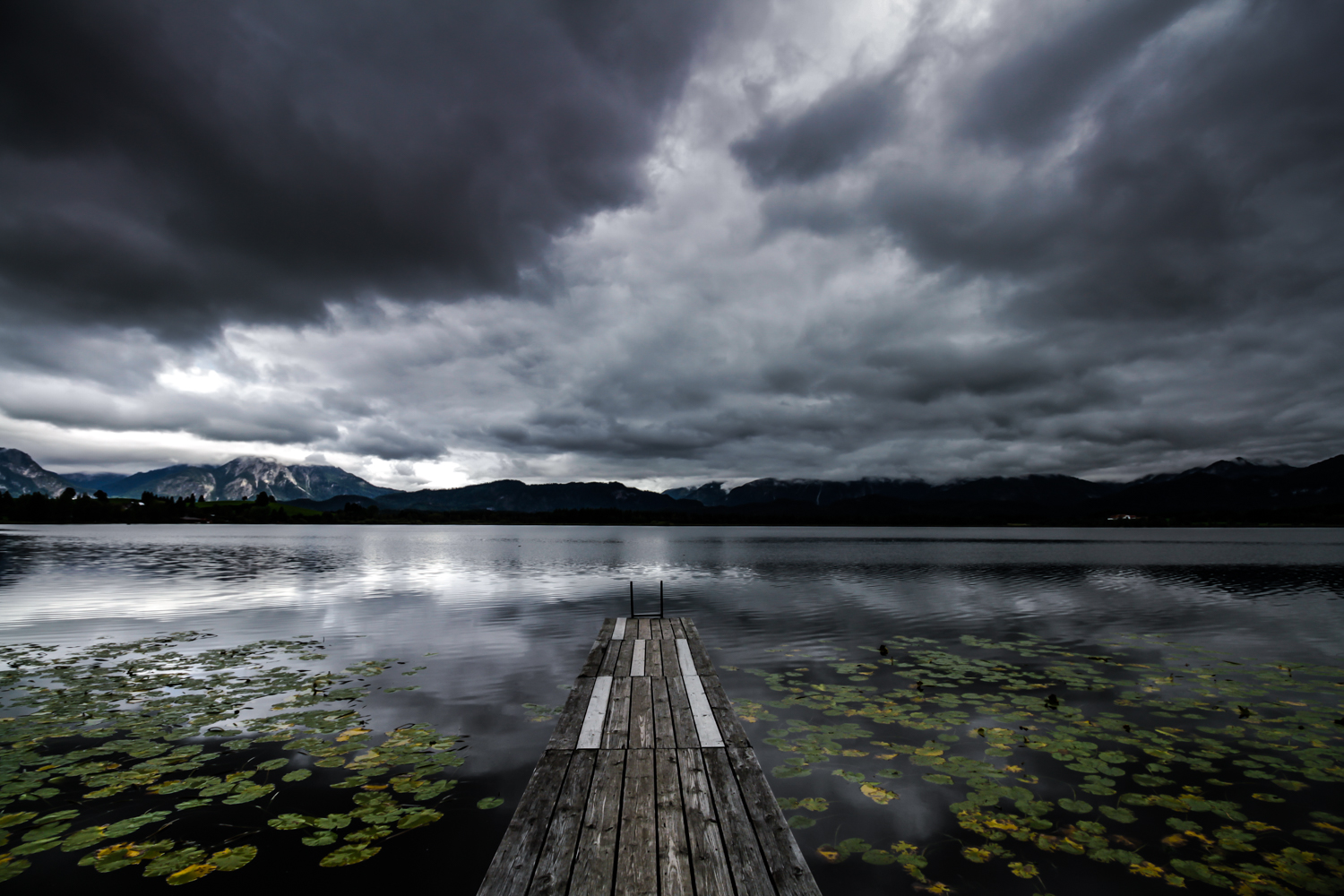 DUNKLE WOLKEN Foto & Bild | deutschland, europe, bayern Bilder auf ...