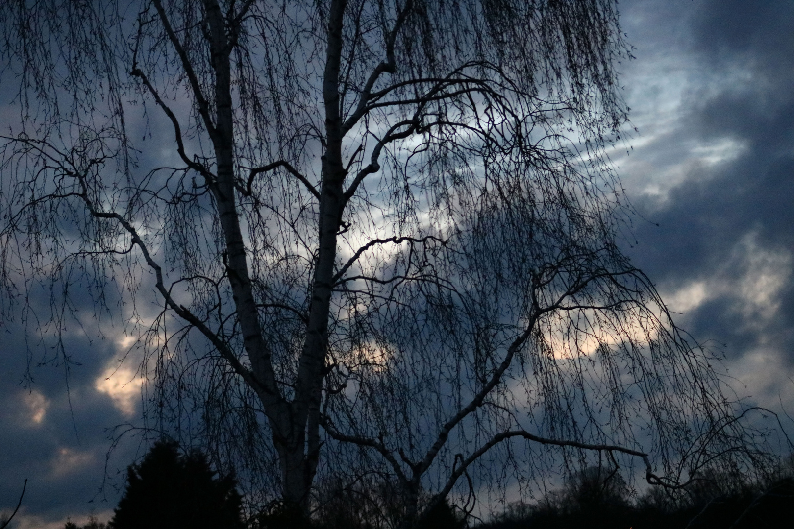 Dunkle Wolken ziehen auf Foto & Bild | himmel, dokumentation, wolken ...