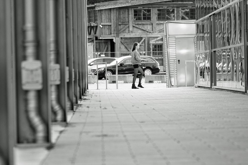 Durchblick Foto & Bild | erwachsene menschen, konzept- fotografie, monochrom Bilder auf ...