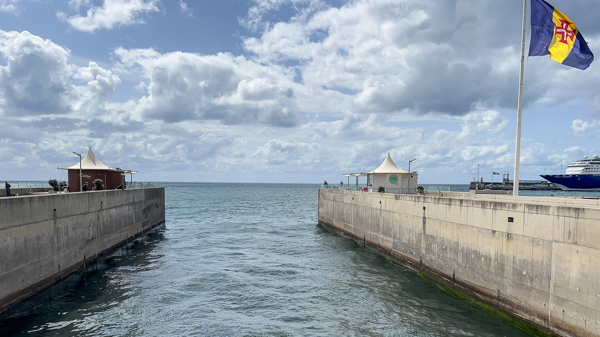 DURCHBLICK AUF DEN ATLANTIK Foto & Bild | spezial, wasser, natur Bilder ...